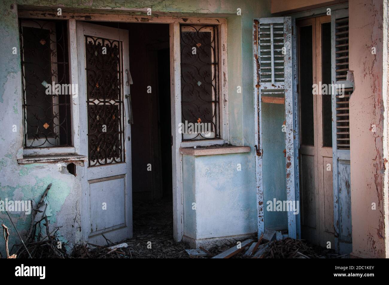 From holiday paradise, to ghost town, Varosha, the Cypriot forbidden ...