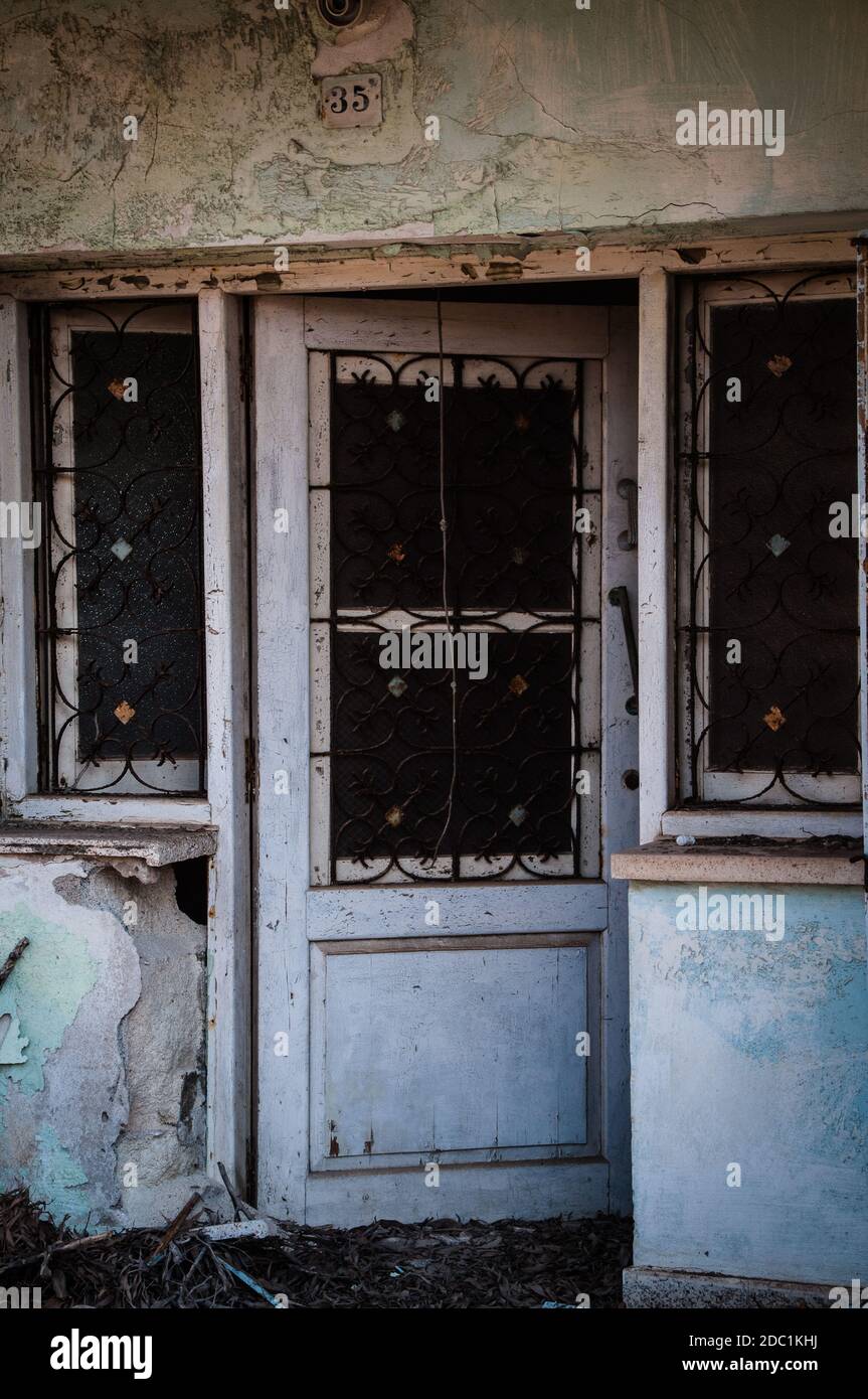 From holiday paradise, to ghost town, Varosha, the Cypriot forbidden ...