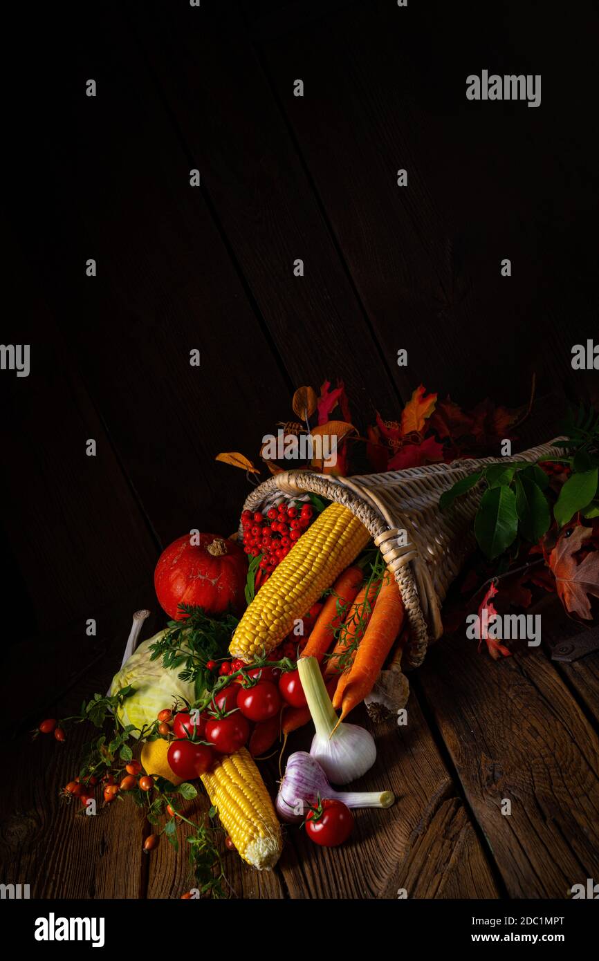The beautiful autumnal cornucopia with vegetables Stock Photo - Alamy