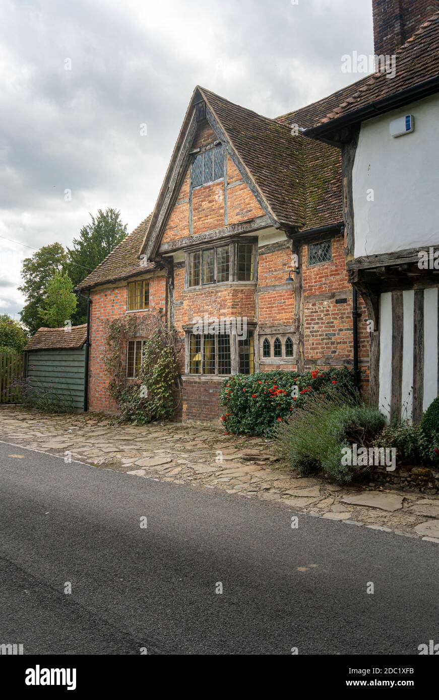 Smarden village kent england uk hi-res stock photography and images - Alamy