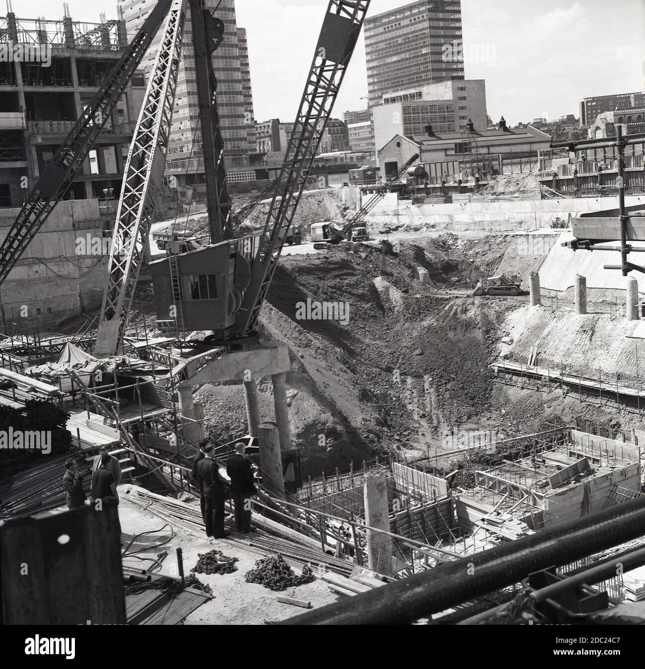 Construction 1960s London High Resolution Stock Photography and Images ...