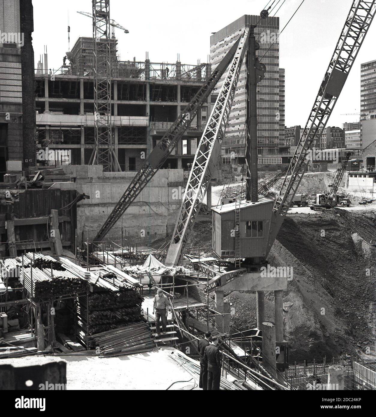 Construction 1960s London High Resolution Stock Photography and Images ...