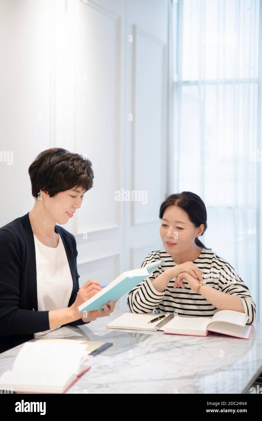 Happiness people lifestyle, smiling active senior ladies 099 Stock ...