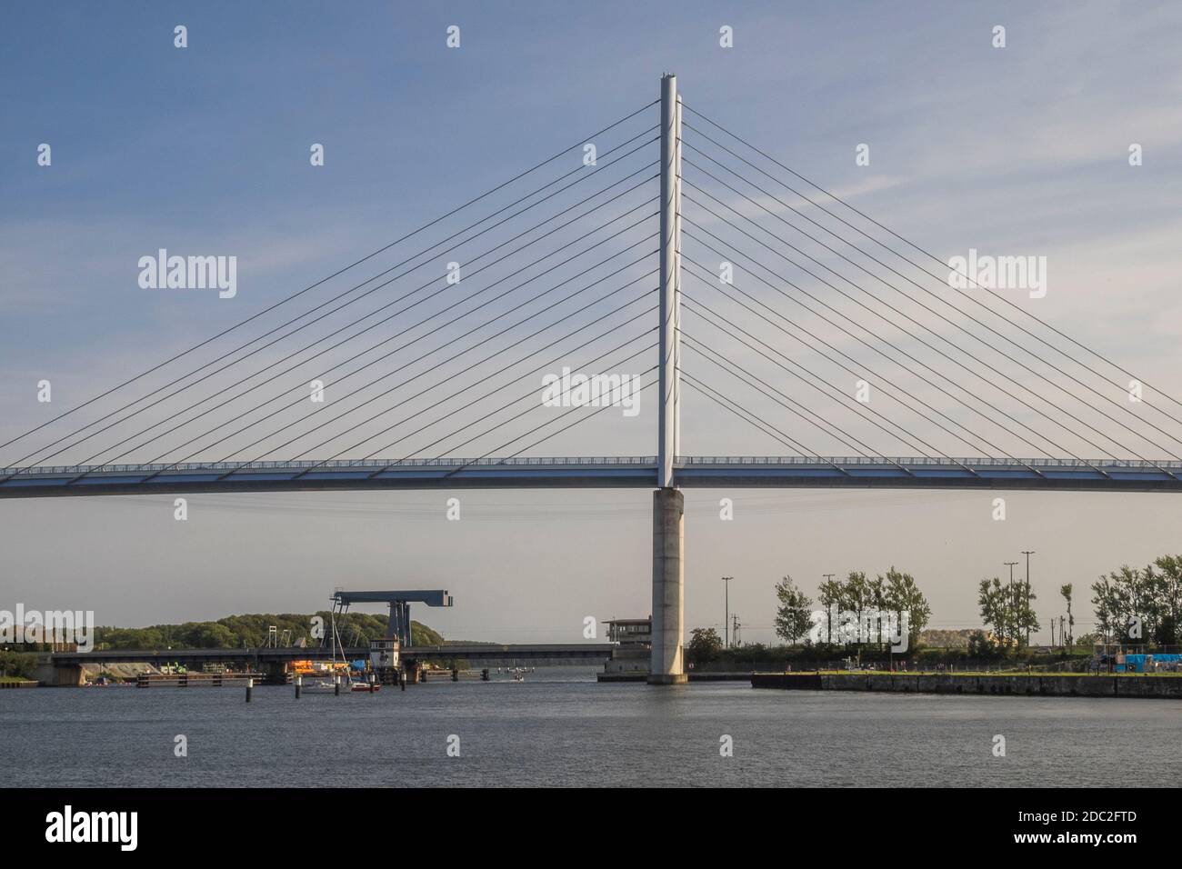 Ra gen dam bridge hi-res stock photography and images - Alamy