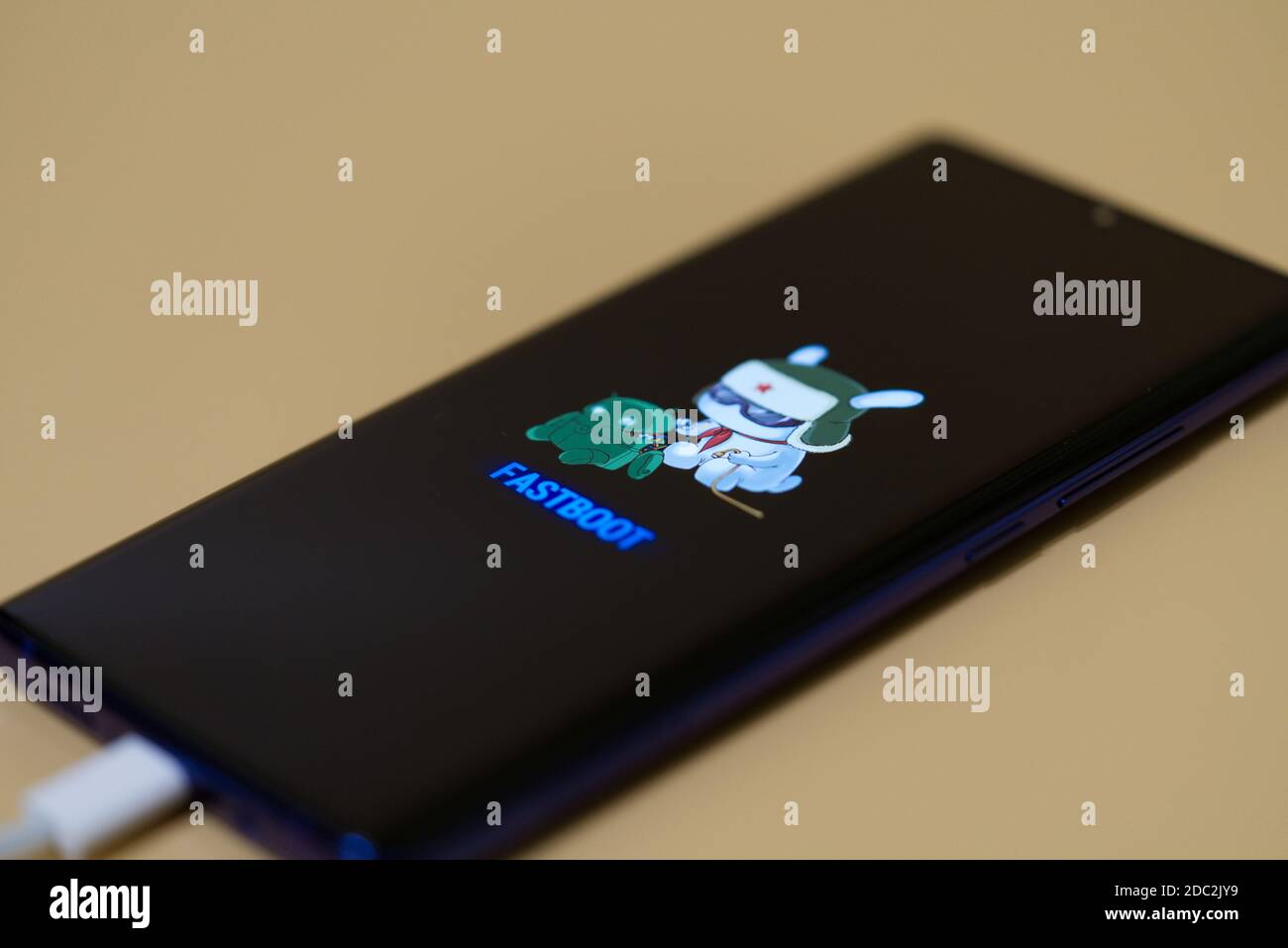 Xiaomi mi note 10 lite boot screen with fastboot logo on it Stock Photo ...