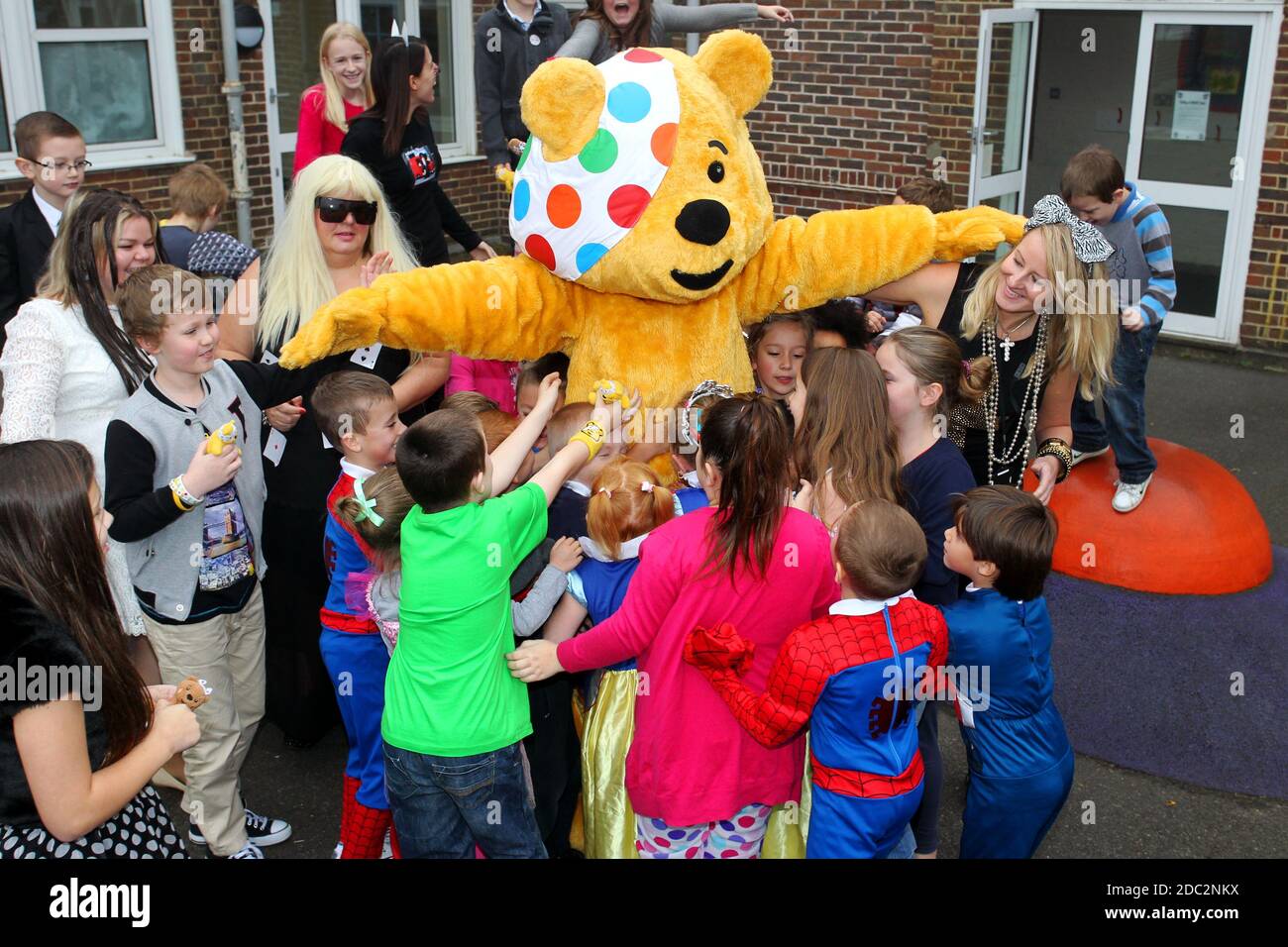 Pudsey bear children in need hi-res stock photography and images - Alamy