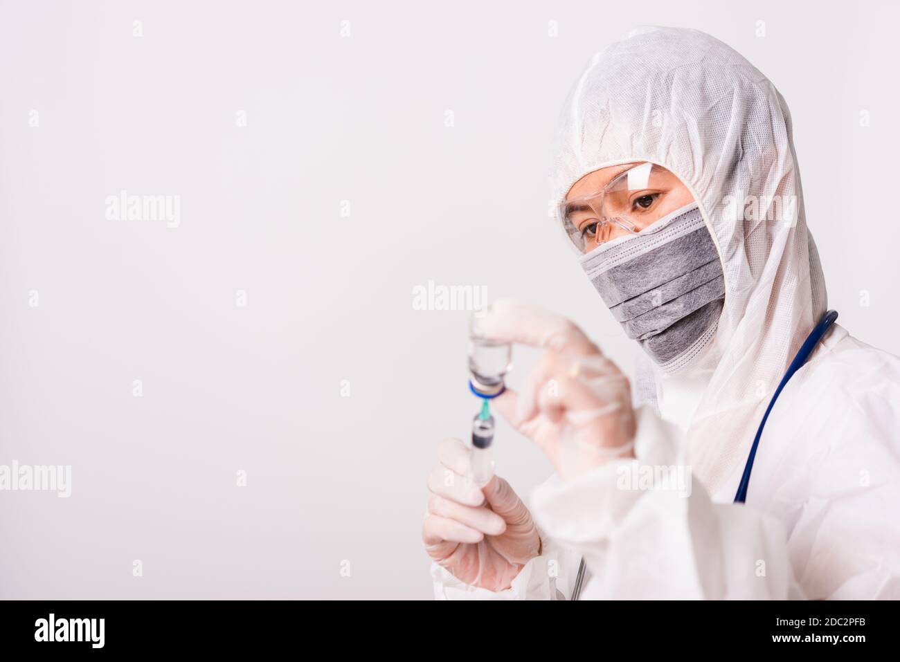 White lab suite hi-res stock photography and images - Alamy