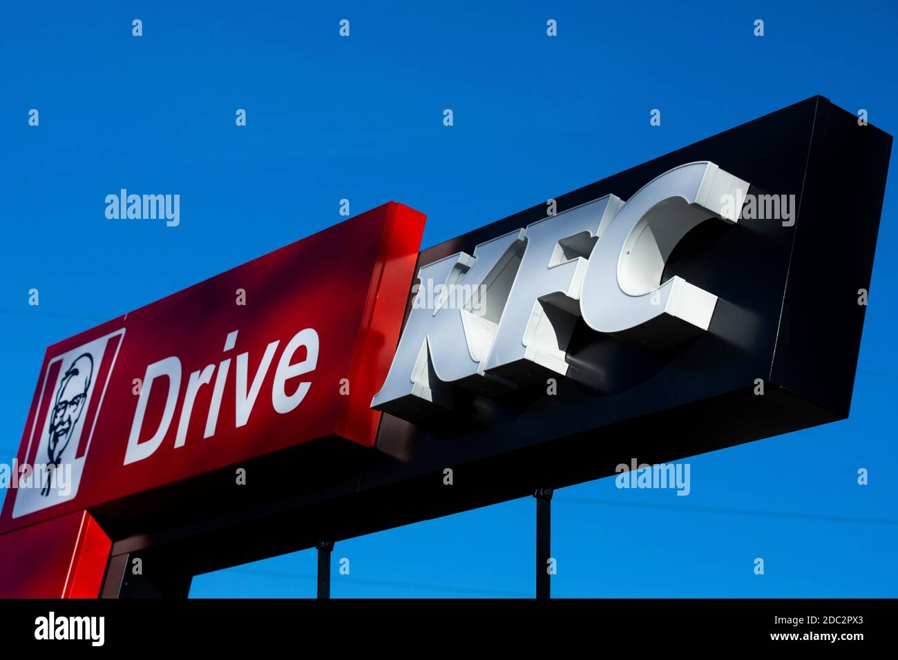 Kfc fast food restaurant counter hi-res stock photography and images ...