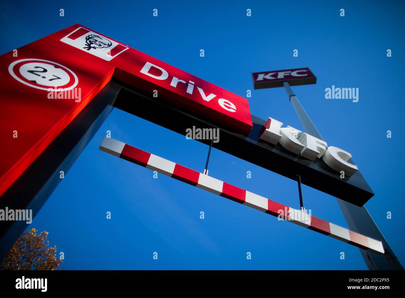 Kfc fast food restaurant counter hi-res stock photography and images ...