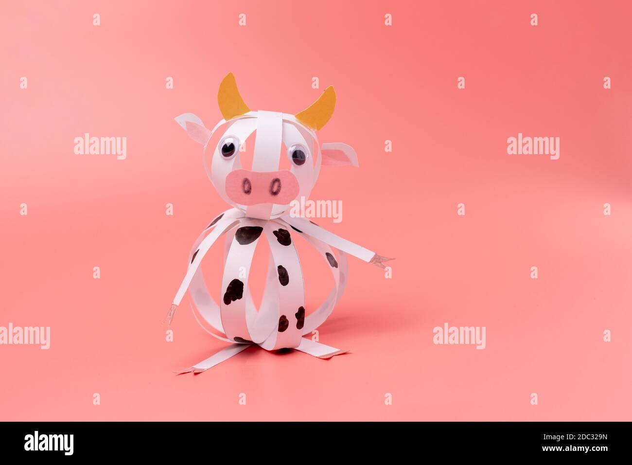 how to make easy paper cow craft for kids, step by step instruction ...