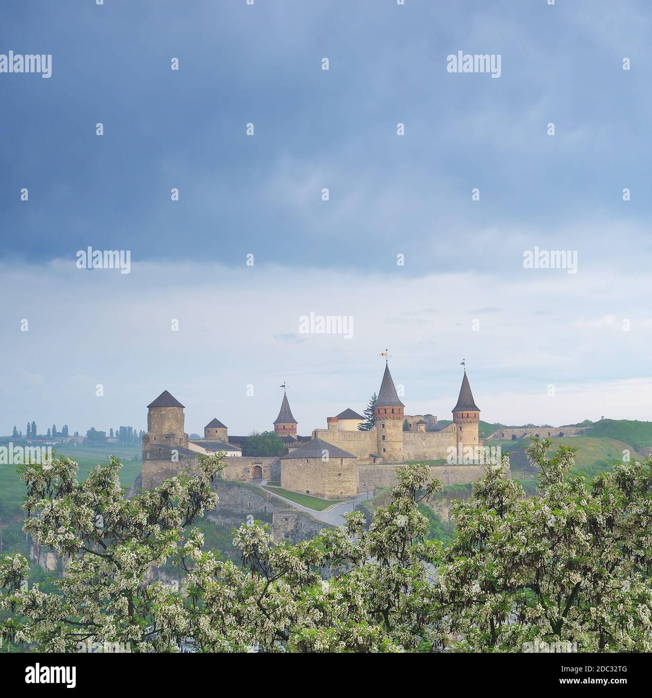 Medieval castle architecture hi-res stock photography and images - Alamy