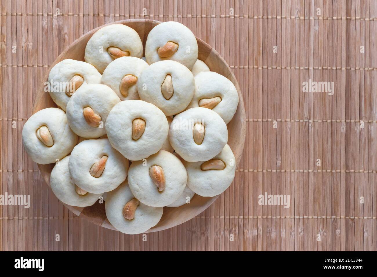Peda (Indian sweet). Eid and Ramadan Dates Sweets - Arabian cuisine ...