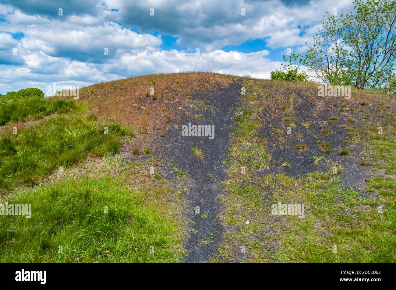 Bell pit mine hi-res stock photography and images - Alamy