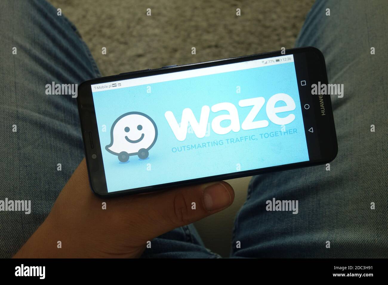 Waze icon hi-res stock photography and images - Alamy