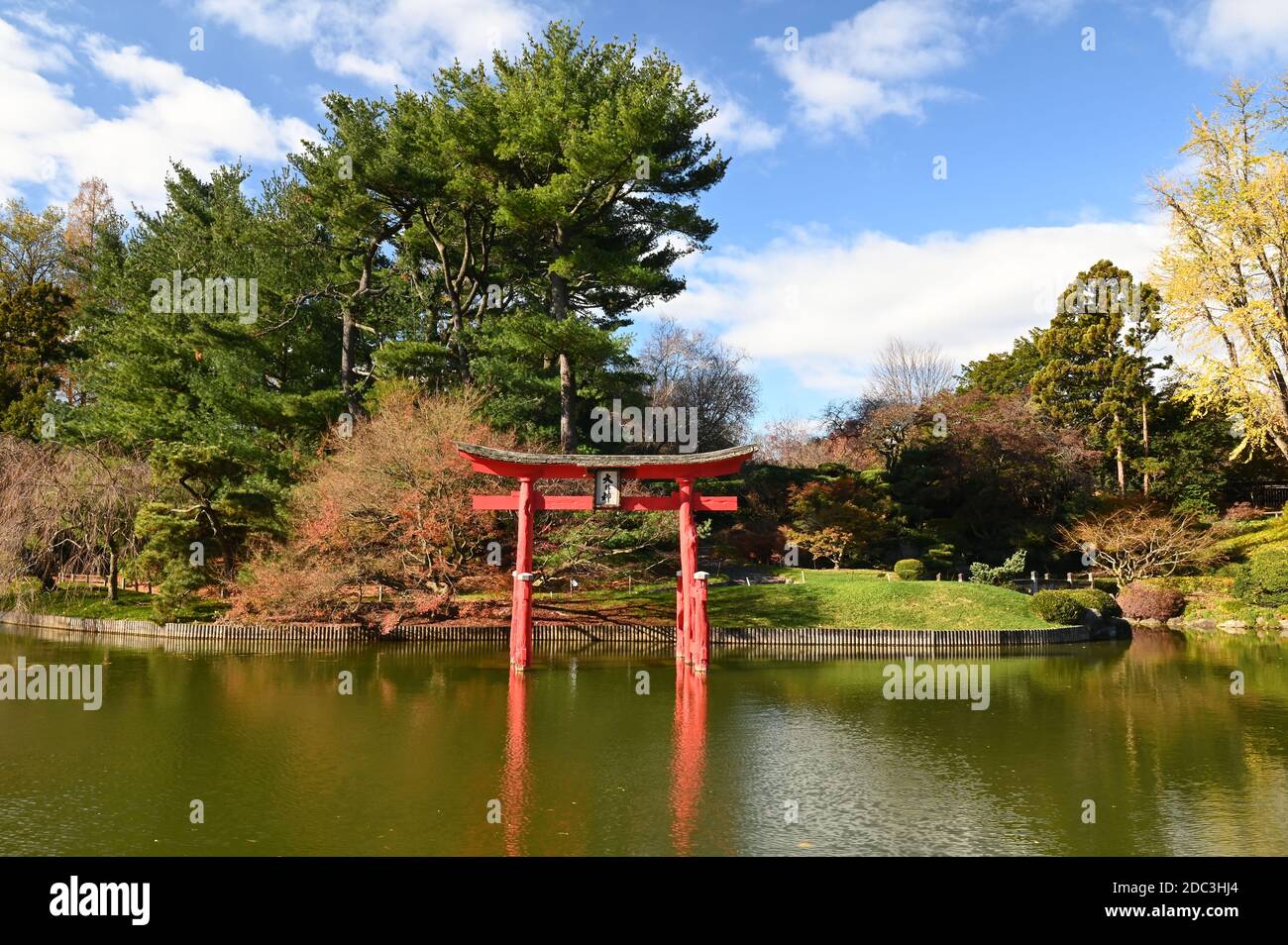 Autumn - Brooklyn Botanic Garden, Japanese Hill & Pond Garden Stock ...