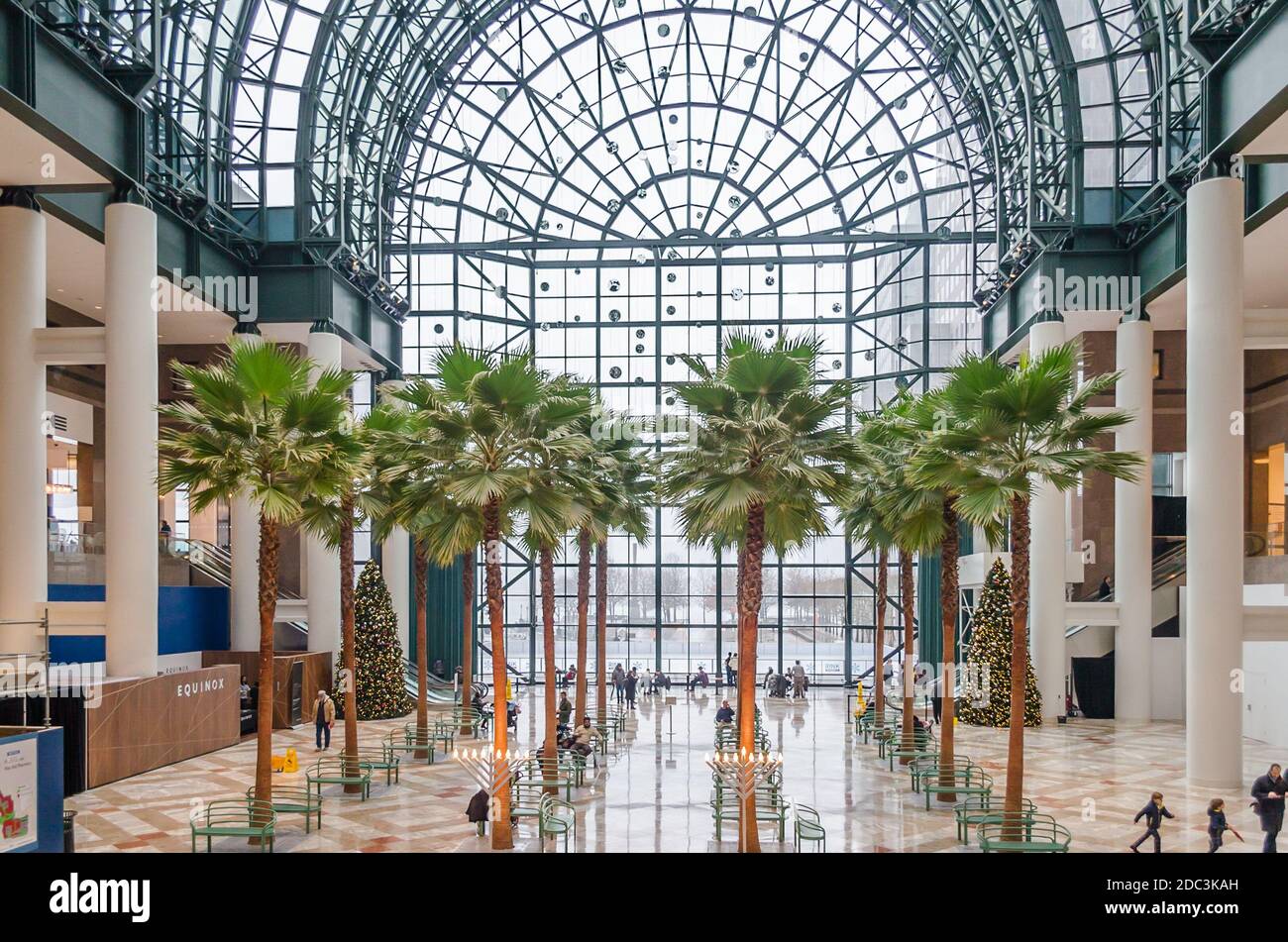 Inside brookfield place new york hi-res stock photography and images ...