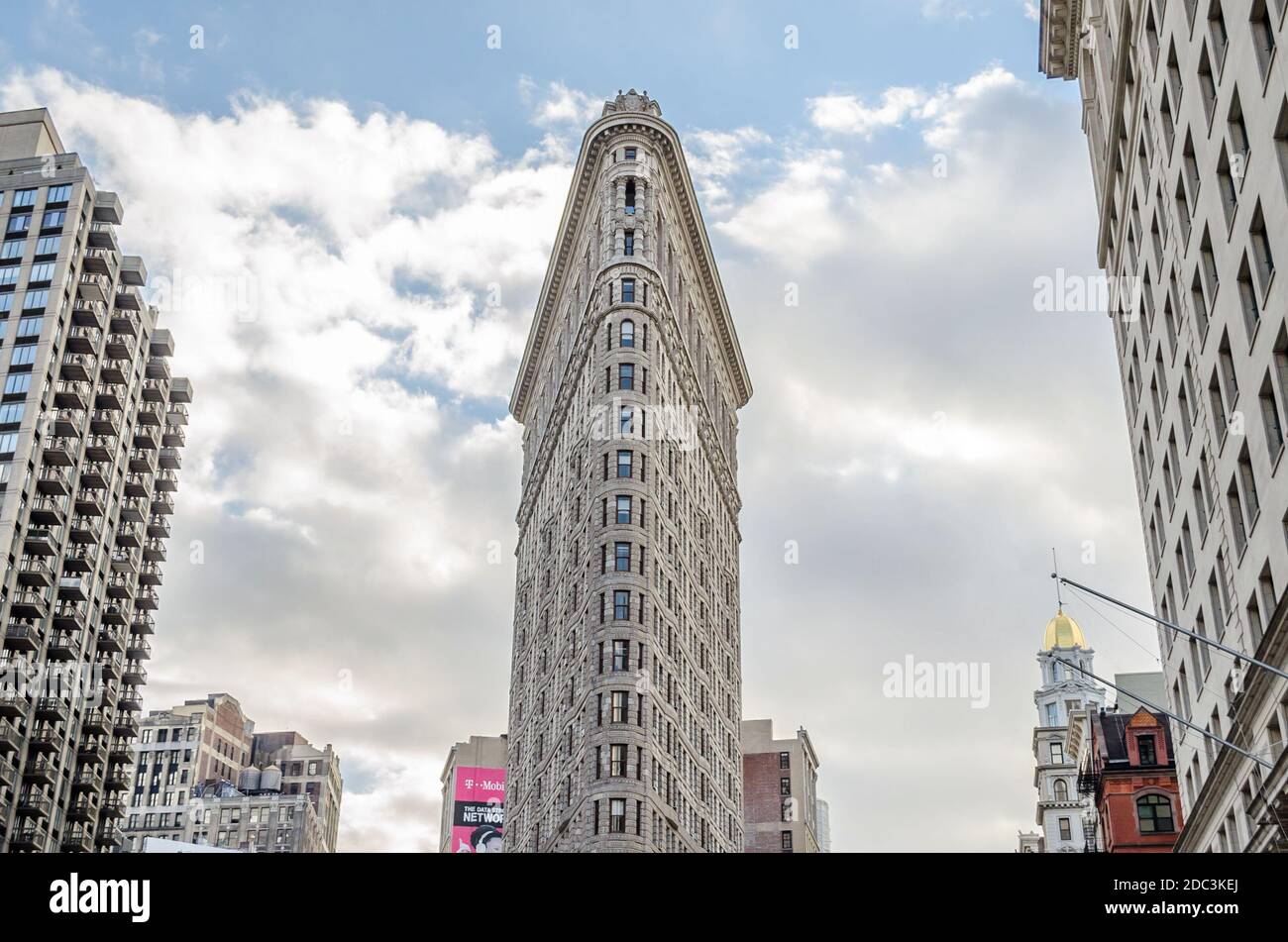 Historic Flatiron Building, Triangular 22 Story Steel Framed Landmark ...