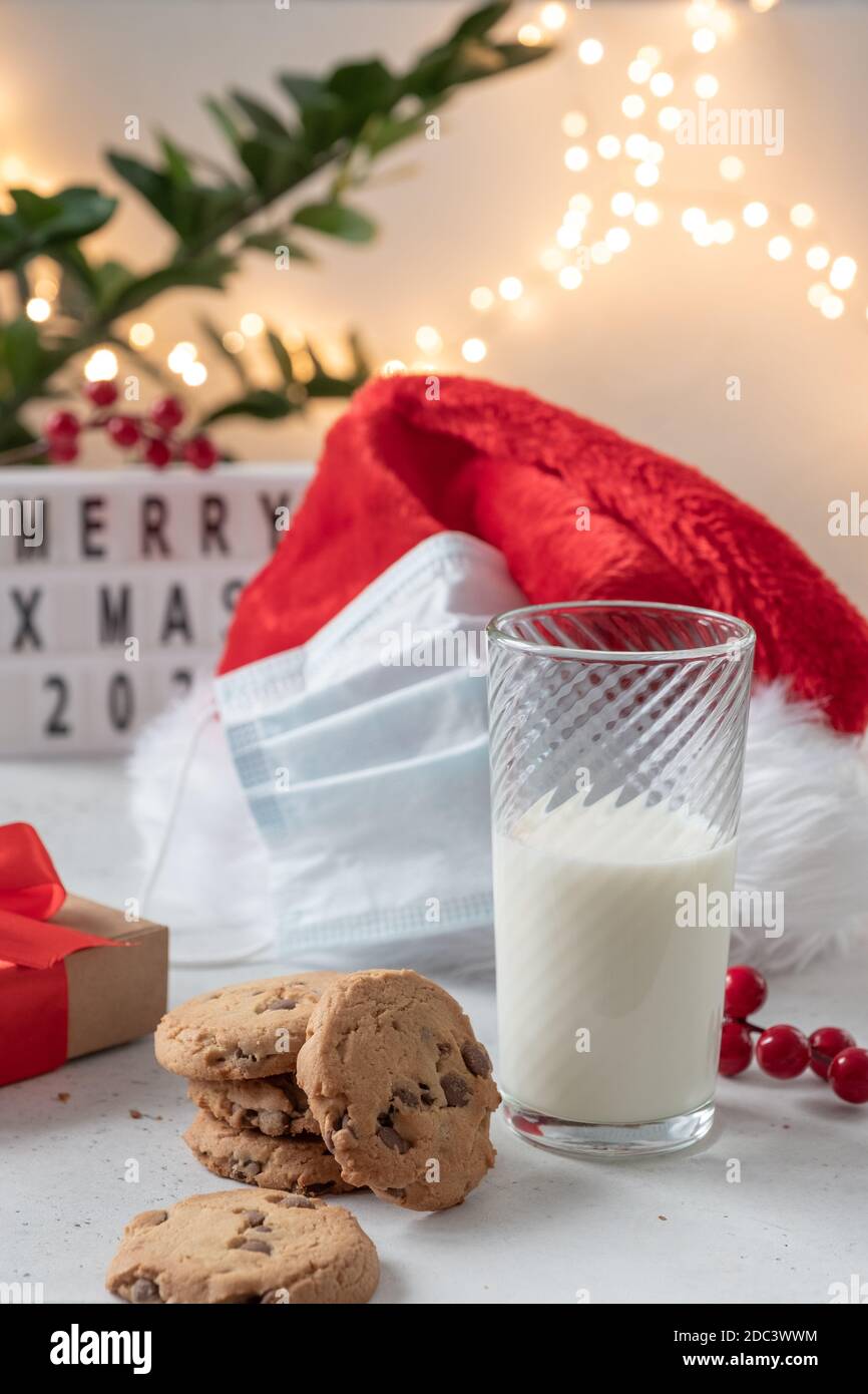 Santa claus cookie hi-res stock photography and images - Alamy