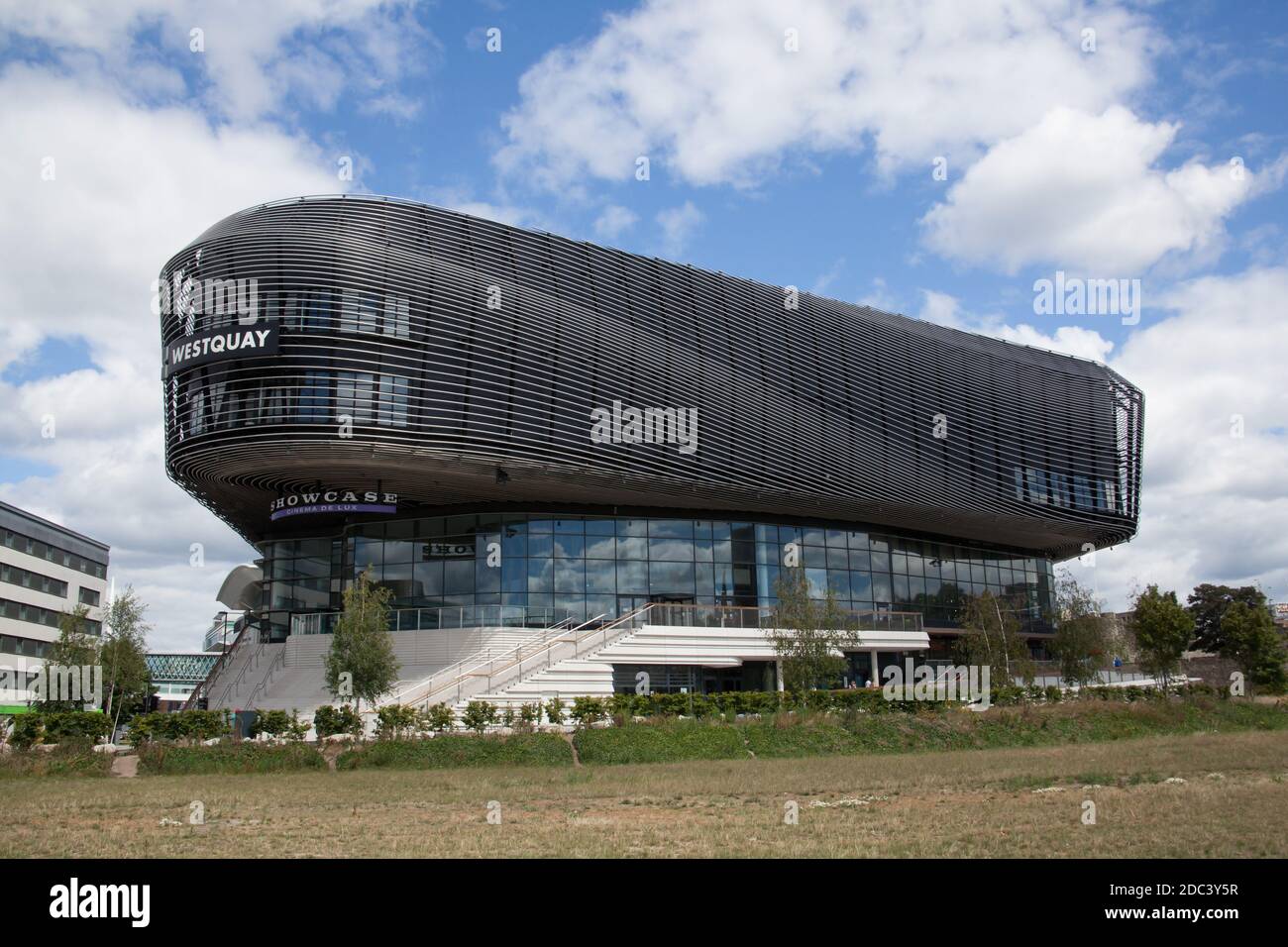 Westquay shopping mall southampton hi-res stock photography and images ...