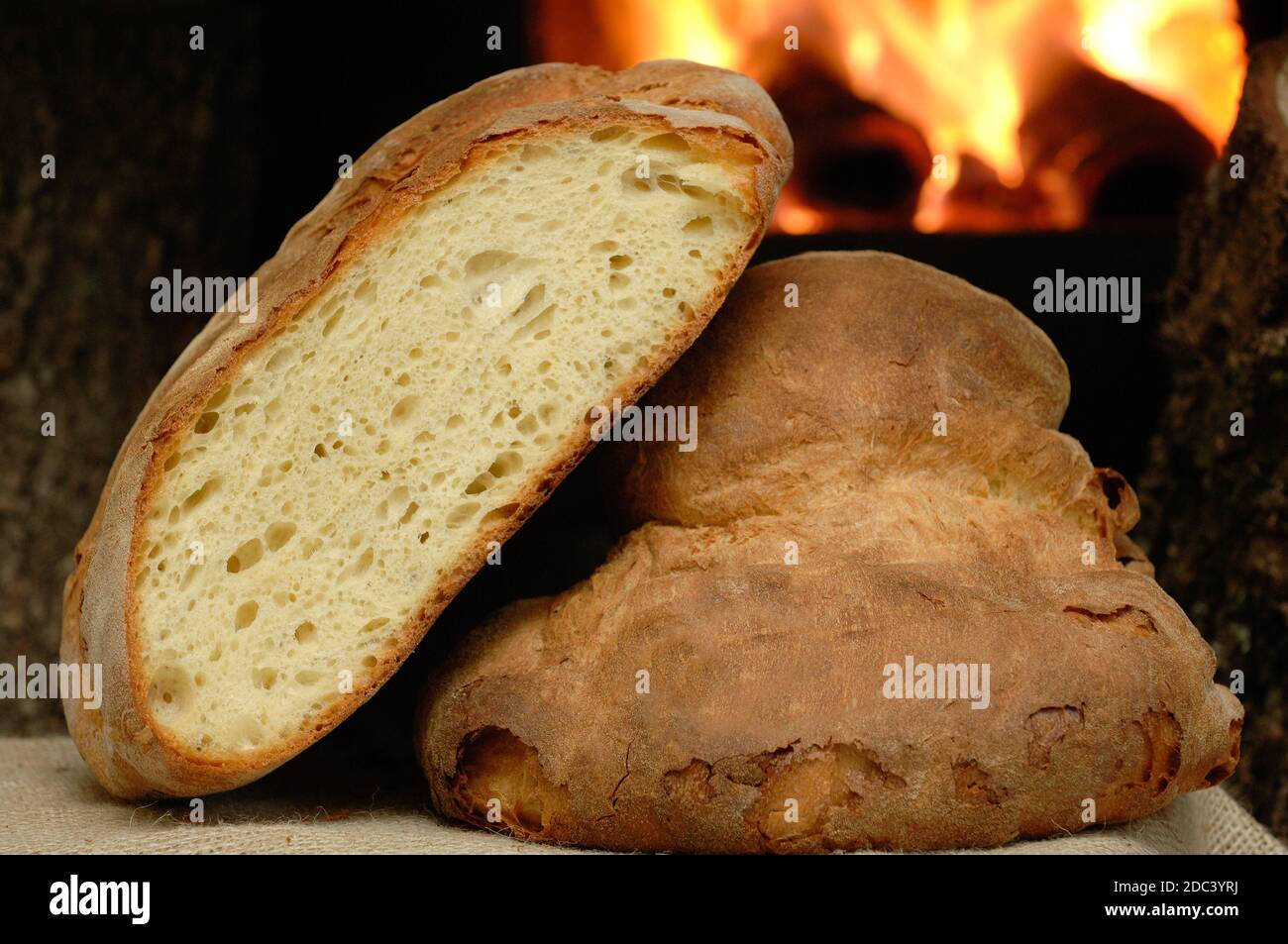 Altamura bakery hi-res stock photography and images - Alamy