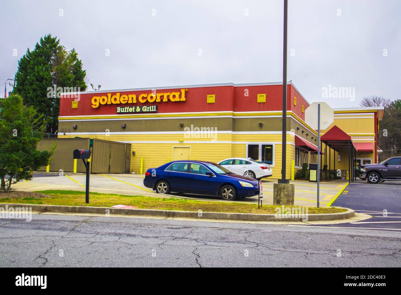 Golden corral sign hi-res stock photography and images - Alamy