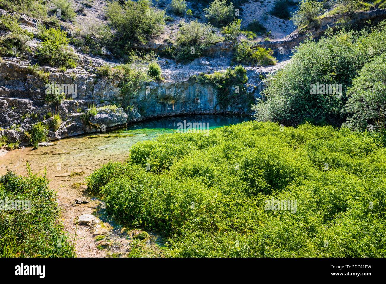 Azul de agua hi-res stock photography and images - Alamy