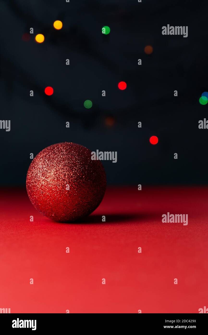 Shiny red ball hi-res stock photography and images - Alamy
