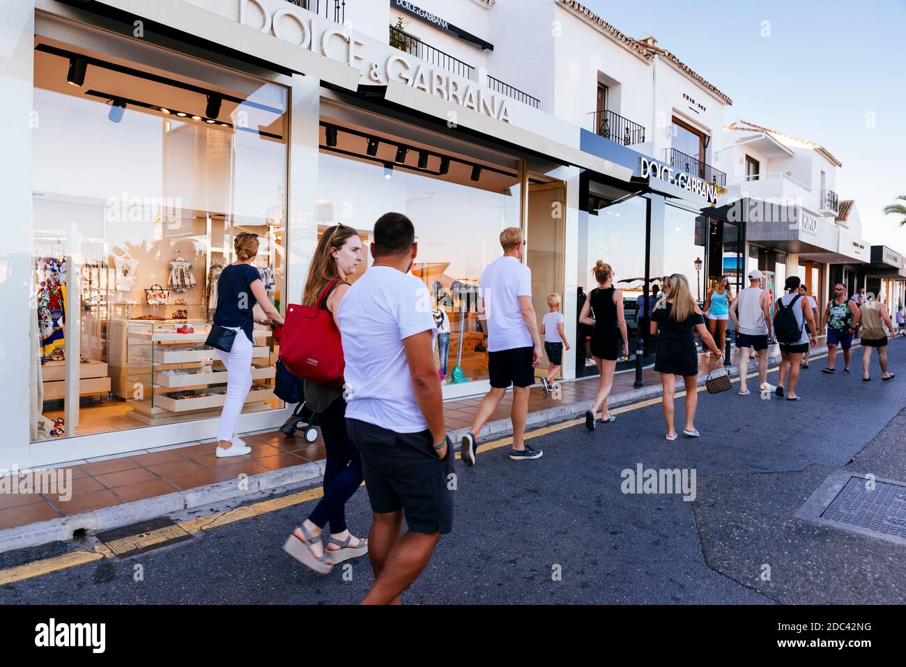 Luxury shops hi-res stock photography and images - Alamy