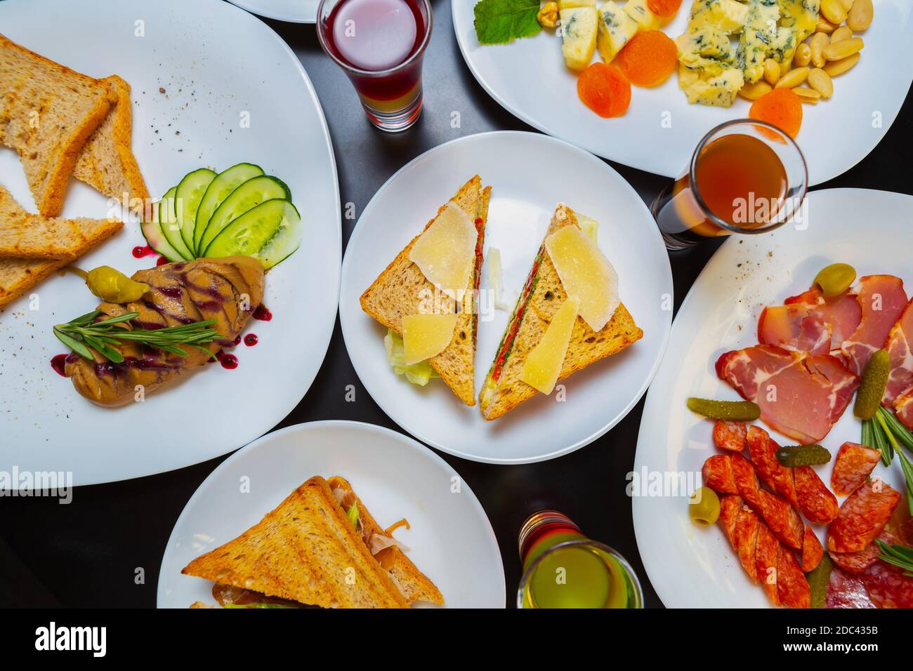 Overhead food shots hi-res stock photography and images - Alamy