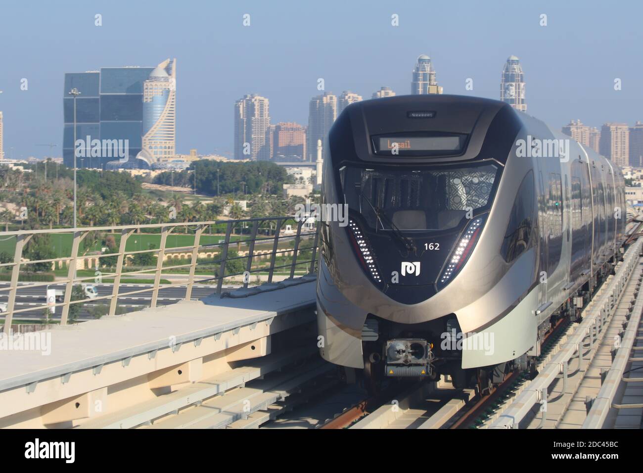 Doha metro train hi-res stock photography and images - Alamy