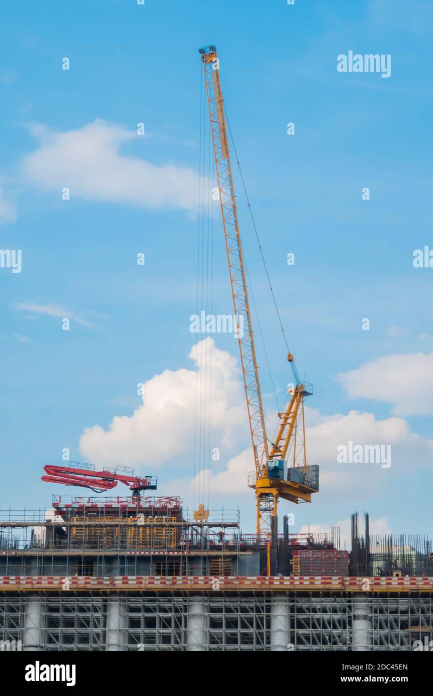 Crane moving house hi-res stock photography and images - Alamy
