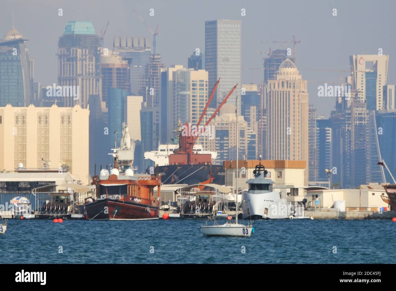 Doha port hi-res stock photography and images - Alamy