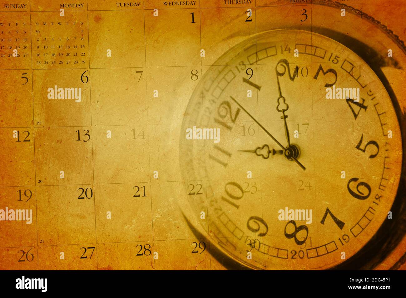 Grunge clock hi-res stock photography and images - Alamy