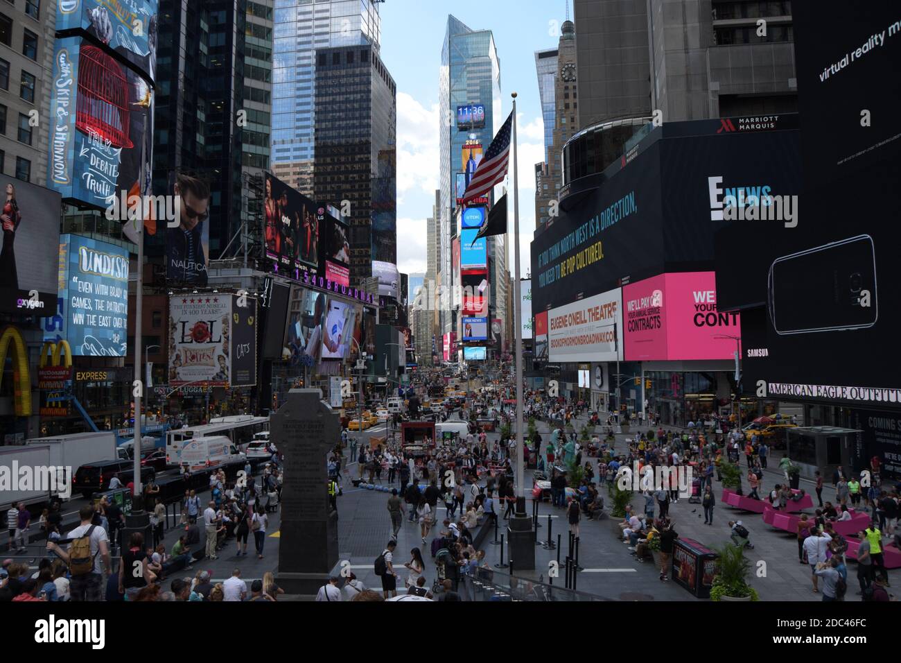 Crowded Times Square, New York City Stock Photo - Alamy