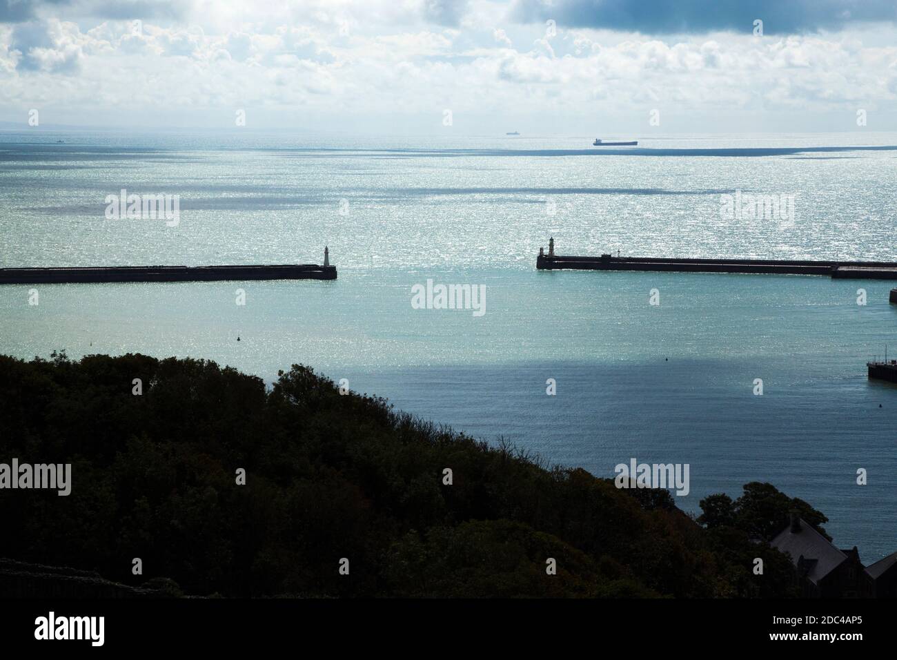 Harbors walls hi-res stock photography and images - Alamy