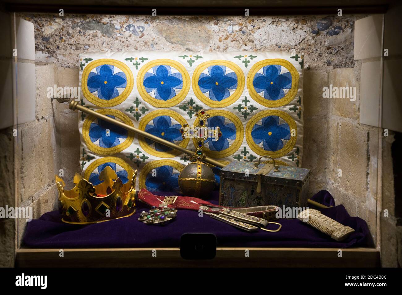 Kings and queens of england monarchs hi-res stock photography and ...