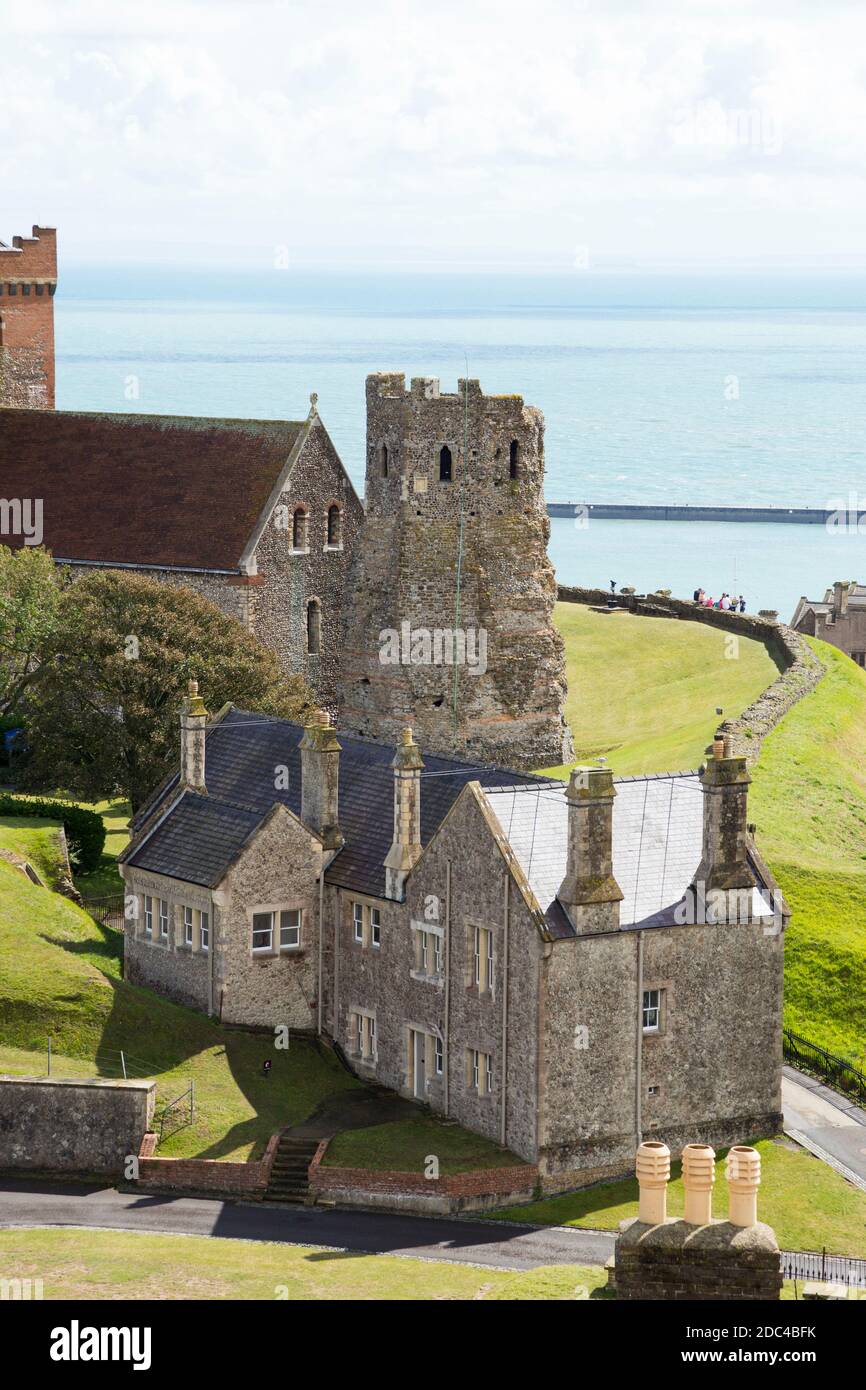 Dover roman lighthouse sea hi-res stock photography and images - Alamy