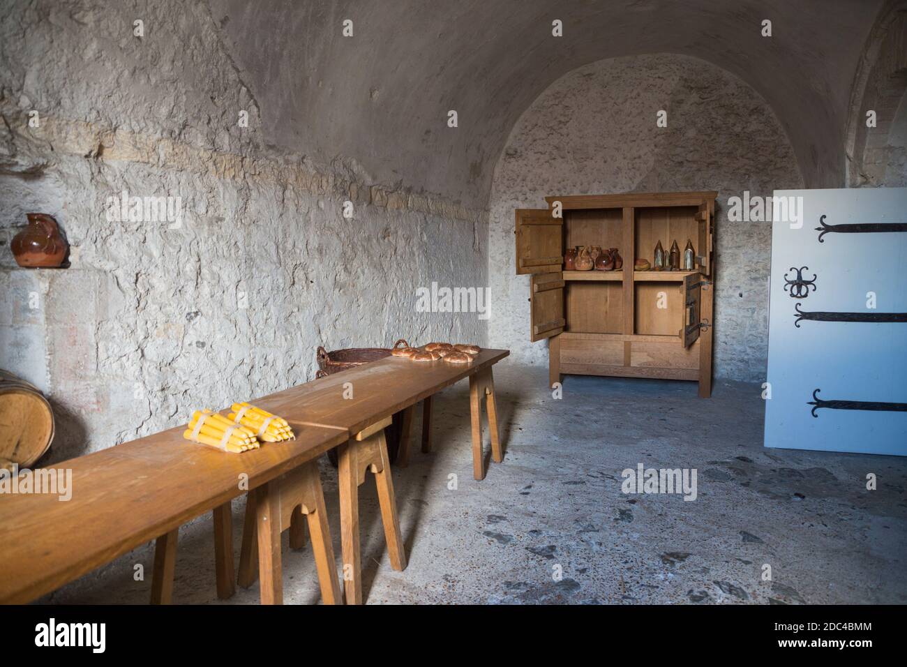 The kitchens of dover castle great tower hi-res stock photography and ...
