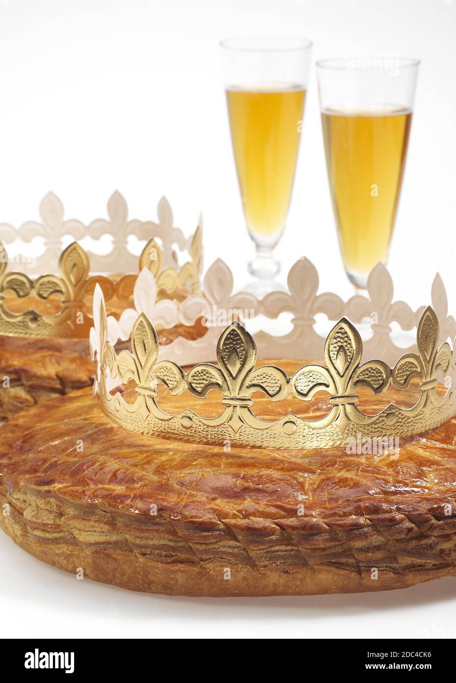 GALETTE DES ROIS WITH CIDER, FRENCH KING CAKE CELEBRATING EPIPHANY ...