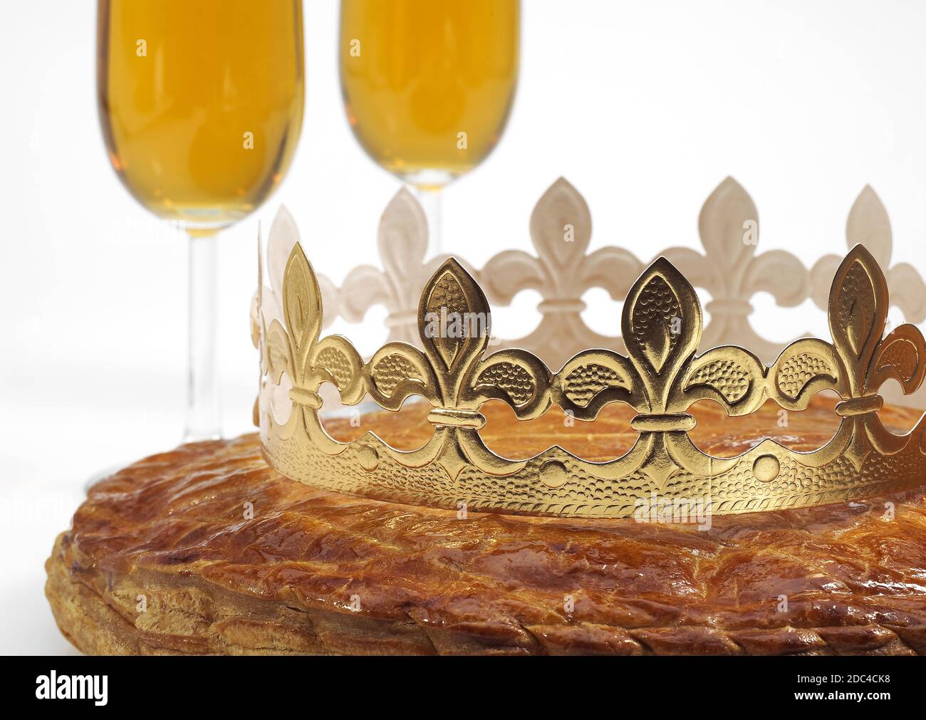GALETTE DES ROIS WITH CIDER, FRENCH KING CAKE CELEBRATING EPIPHANY ...