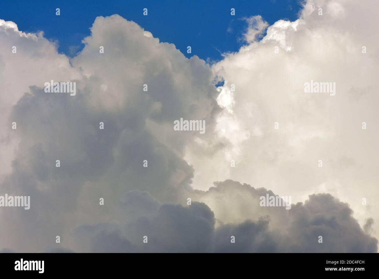 Sorm clouds hi-res stock photography and images - Alamy