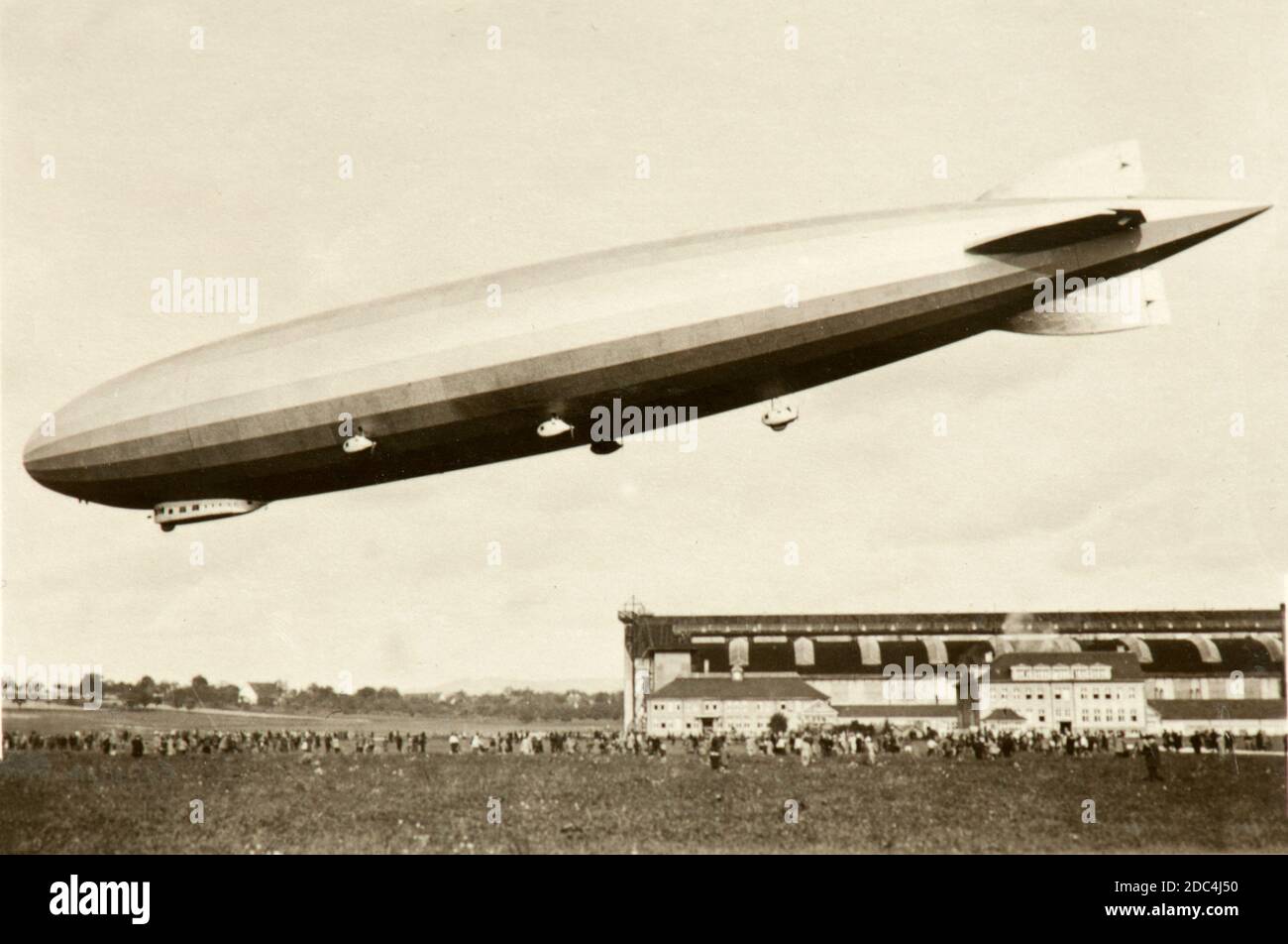 Lz airship hi-res stock photography and images - Alamy
