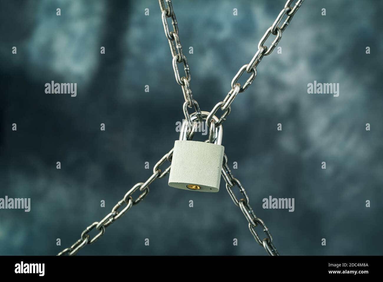 Safety chains hi-res stock photography and images - Alamy