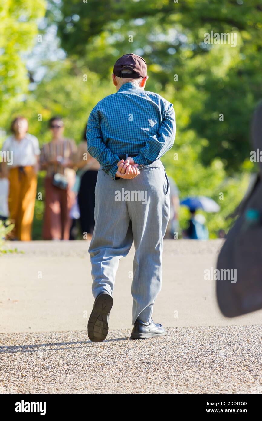 Japan aging society hi-res stock photography and images - Alamy