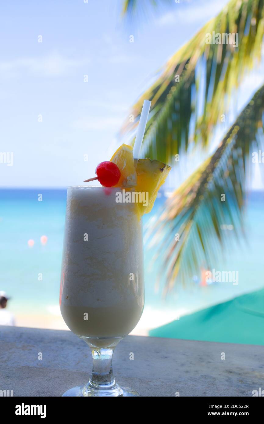 Pina colada beach hi-res stock photography and images - Alamy