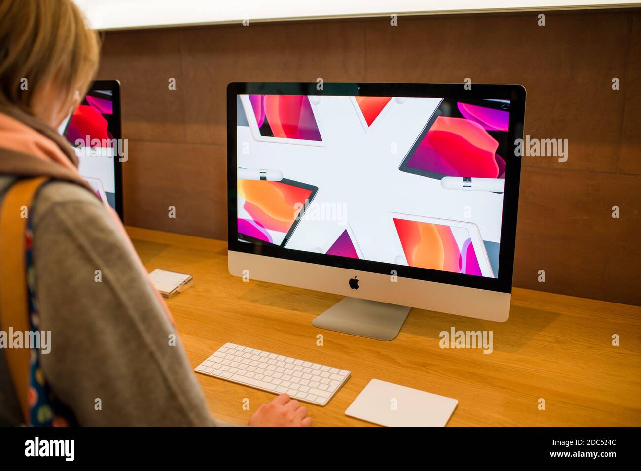 Featuring multiple bands hi-res stock photography and images - Alamy