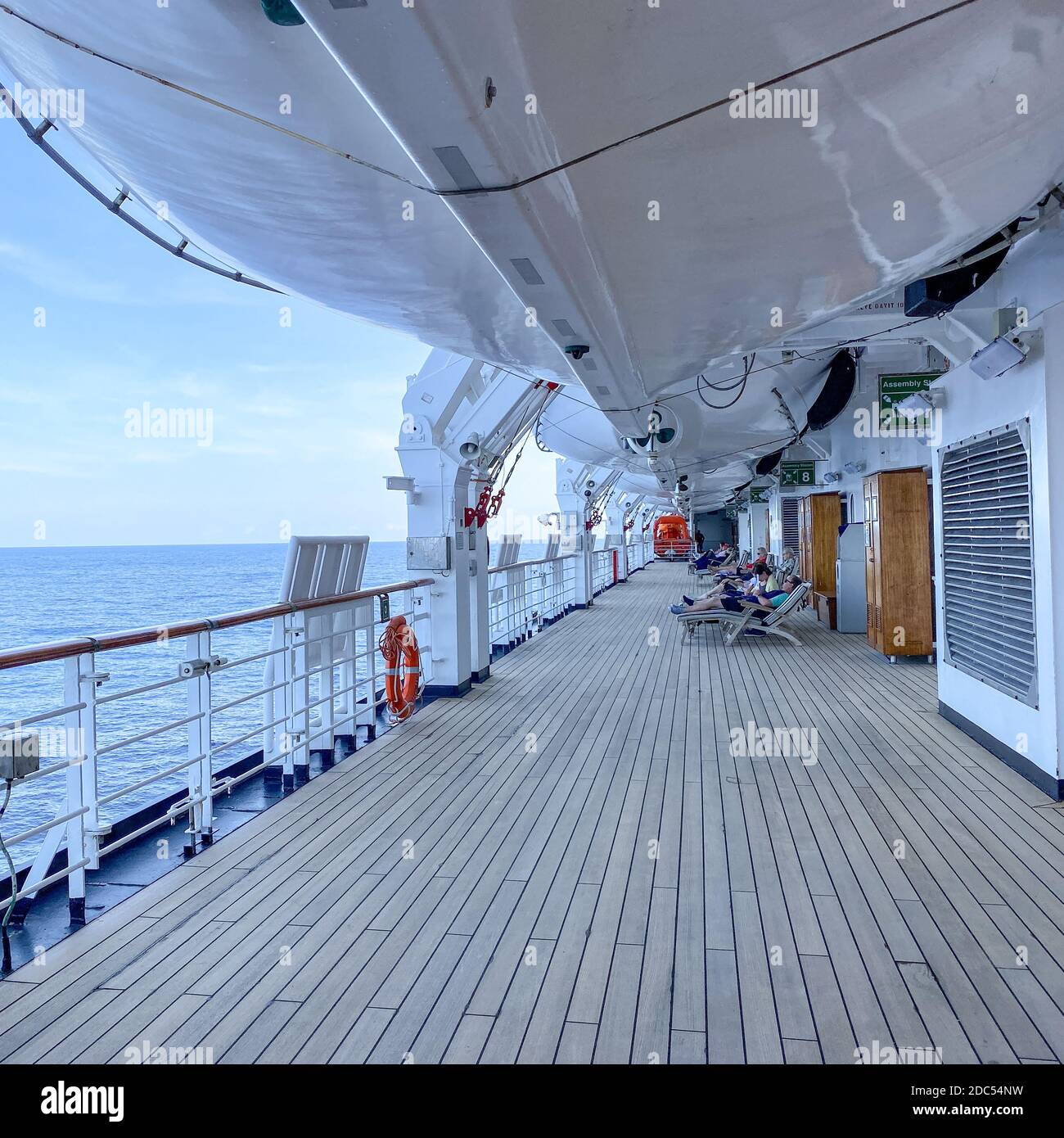 Life rafts on cruise ship hi-res stock photography and images - Alamy