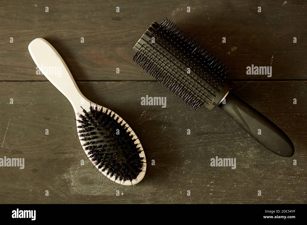 A studio photo ofa hair brush Stock Photo - Alamy