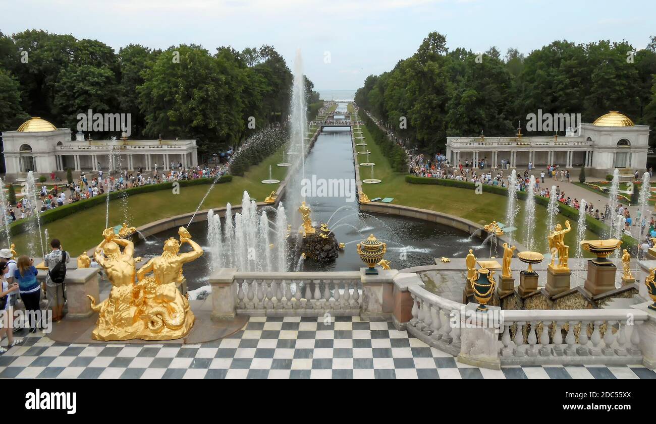 Peterhof Palace, Petergof, St. Petersburg, Russia Stock Photo - Alamy