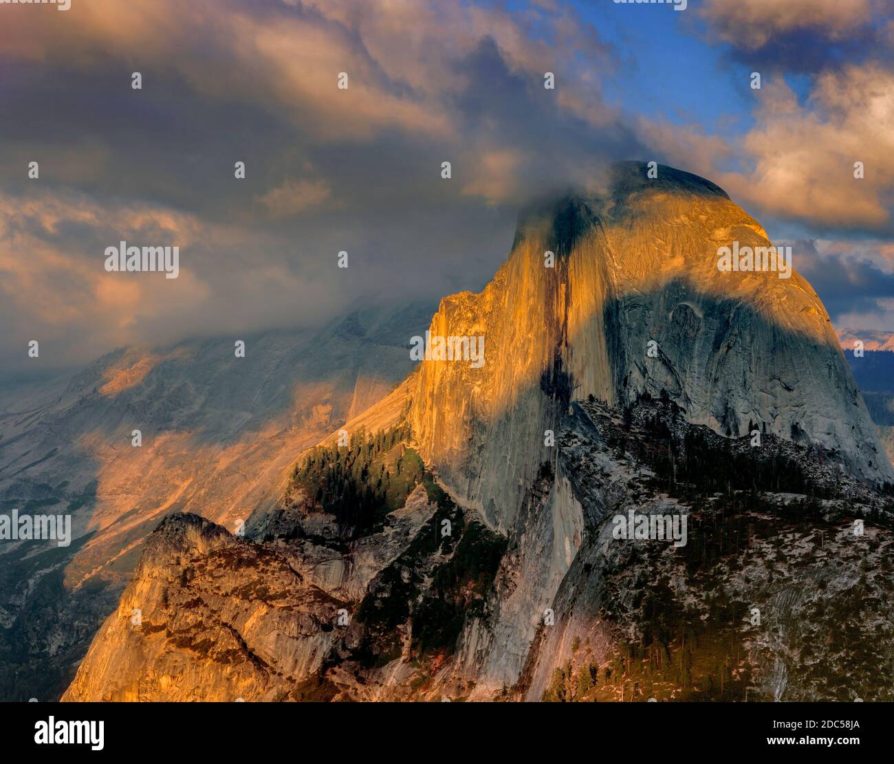 Yosemite icon hi-res stock photography and images - Alamy